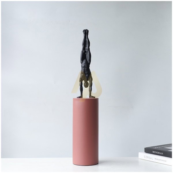 Acrobatic Balance – Black Resin Sculpture – MAYLUV WORLD
